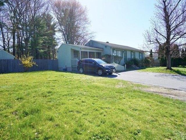 house with 3 bedroom, Methuen MA ES103220514