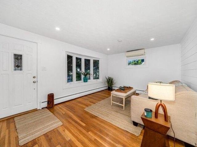 house with 3 bedroom, Methuen MA ES103662461