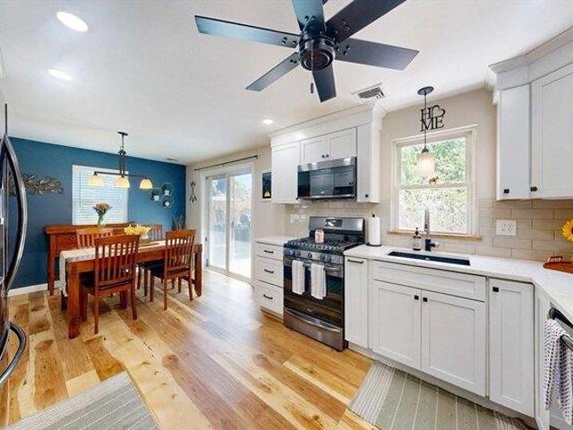 house with 3 bedroom, Methuen MA ES103662724