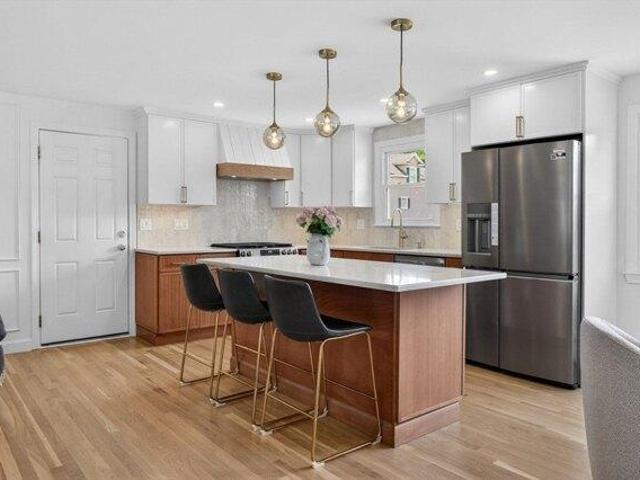 house with 3 bedroom, Methuen MA ES103663263