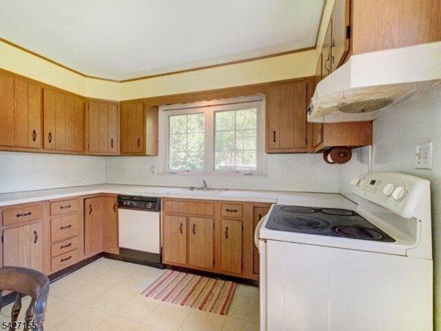 house with 3 bedroom, Mine Hill NJ ES105175814