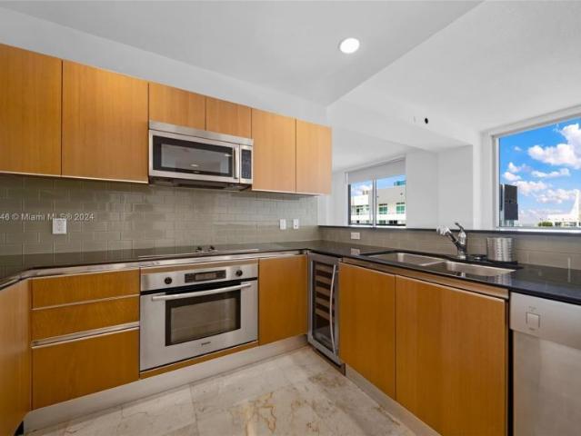 house with 3 bedroom, Miami FL FL DLS102659416