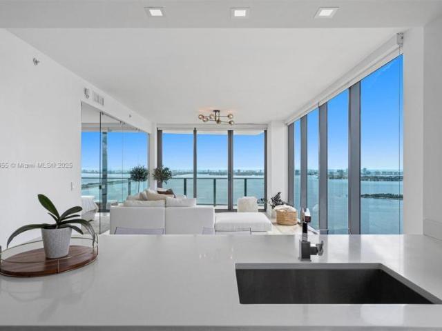house with 3 bedroom, Miami Fl FL DS102587769