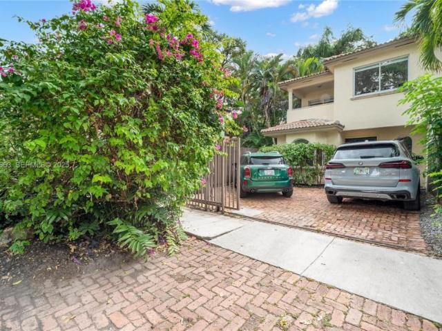 house with 3 bedroom, Miami Fl FL DS102587733