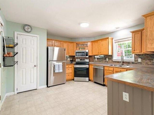 house with 3 bedroom, Middleton NH ES105122528