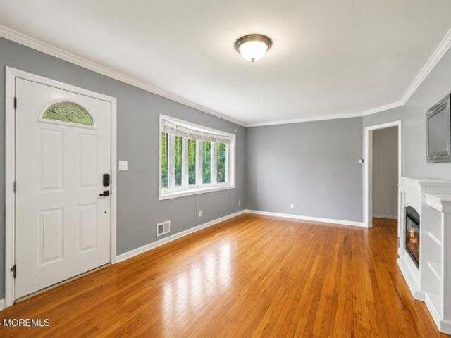 house with 3 bedroom, Middletown NJ ES105159940