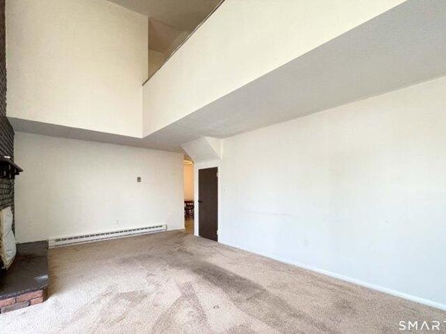 house with 3 bedroom, Middletown CT DLS101782995