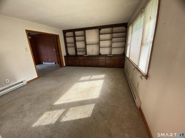 house with 3 bedroom, Middletown CT DLS102444216
