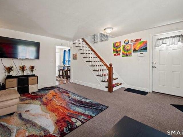 house with 3 bedroom, Middletown CT DLS102564800