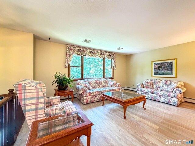 house with 3 bedroom, Middletown CT ES104789498