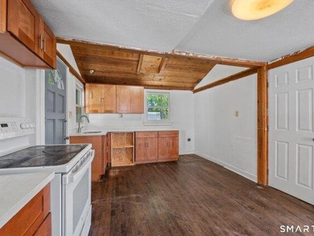 house with 3 bedroom, Middletown CT ES104809953