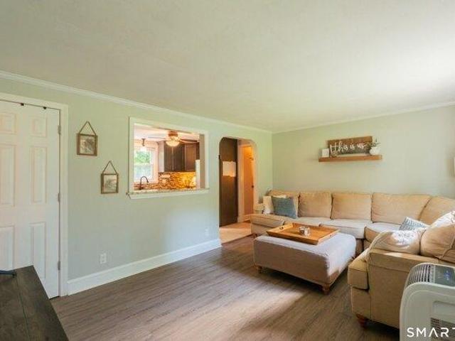 house with 3 bedroom, Middletown CT ES105144170