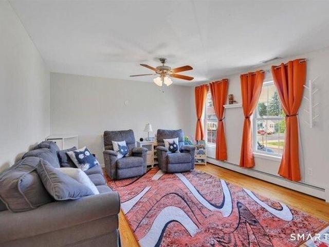 house with 3 bedroom, Middletown CT ES103928879