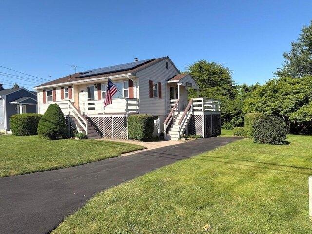 house with 3 bedroom, Middletown RI DS104011223