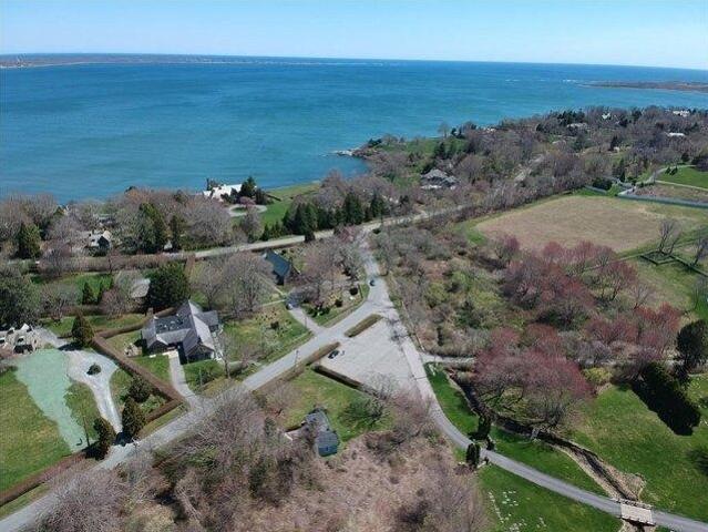 house with 3 bedroom, Middletown RI DS102560715