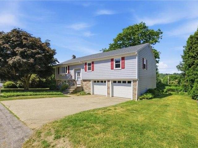 house with 3 bedroom, Middletown RI DS103967093