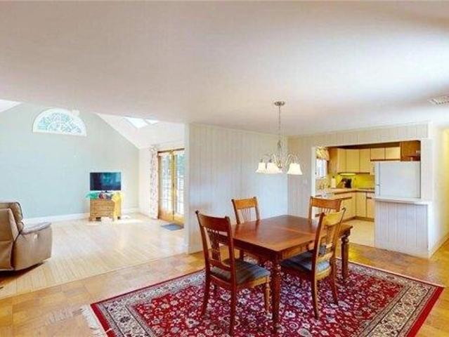 house with 3 bedroom, Middletown RI ES105160561
