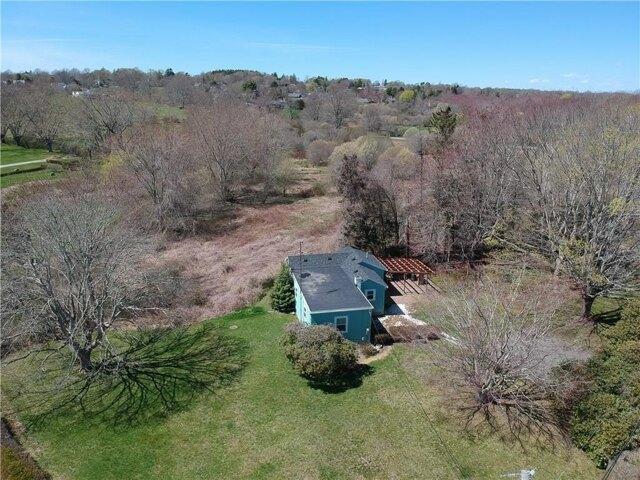 house with 3 bedroom, Middletown RI ES105175162