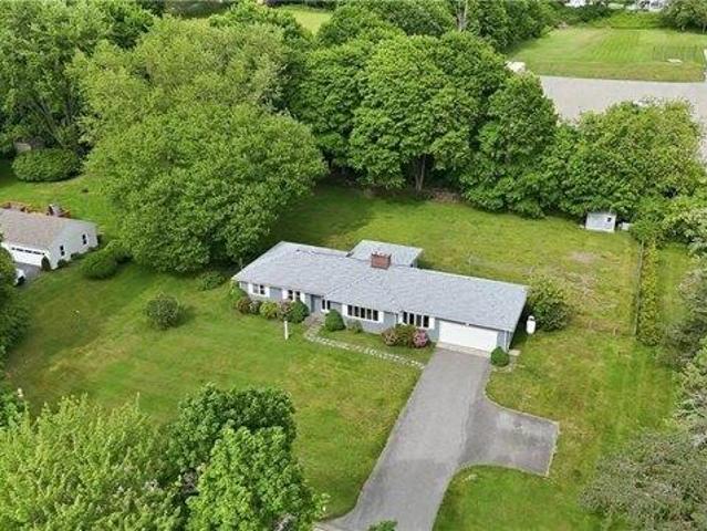 house with 3 bedroom, Middletown RI ES103099420