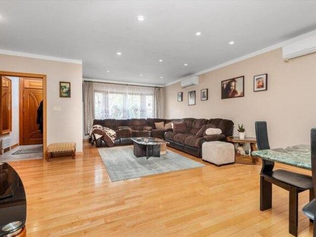 house with 3 bedroom, Middle Village NY DS101802084