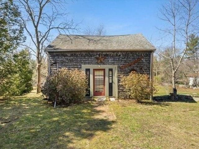 house with 3 bedroom, Middleboro MA DLS102409766