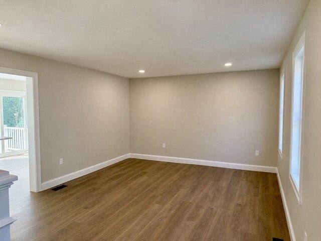 house with 3 bedroom, Middleboro MA DS104076085