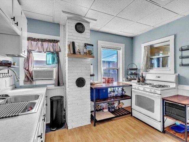 house with 3 bedroom, Middleboro MA DS104331473