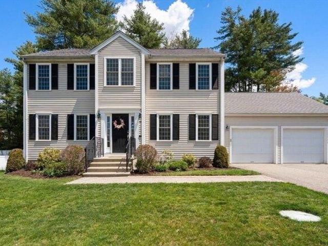 house with 3 bedroom, Middleboro MA DS102959321