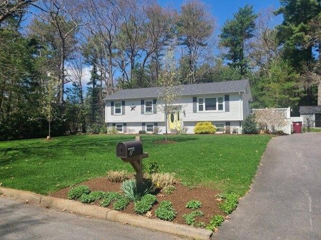 house with 3 bedroom, Middleboro MA DS103073698