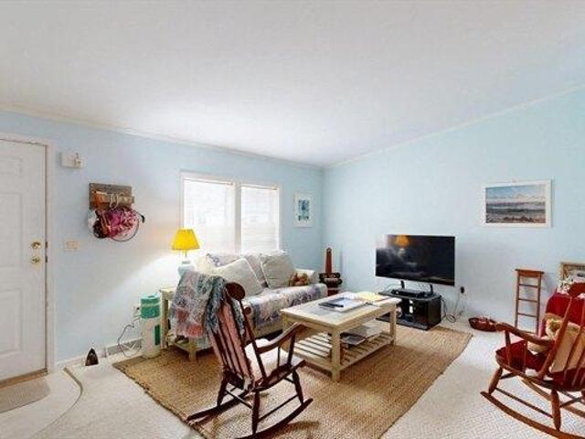 house with 3 bedroom, Middleboro MA DS103664017