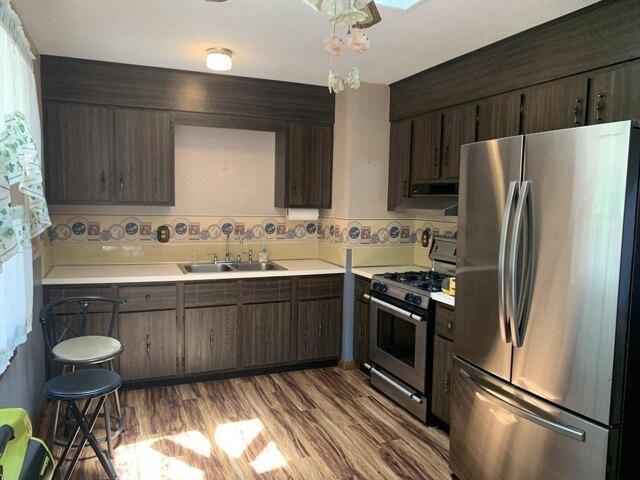 house with 3 bedroom, Middleboro MA ES105060644