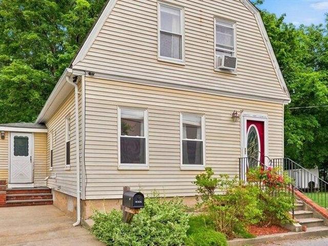 house with 3 bedroom, Middleboro MA ES105083171