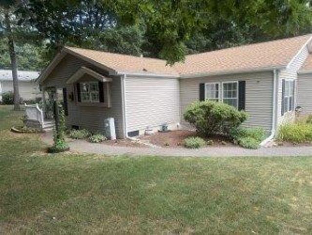 house with 3 bedroom, Middleboro MA ES105115953