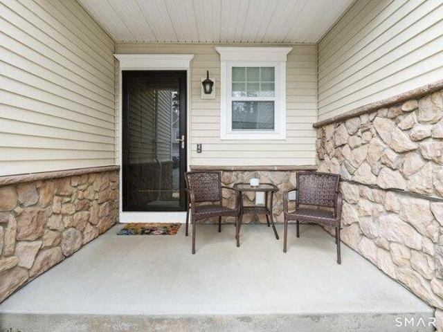 house with 3 bedroom, Middlebury CT DLS102284671