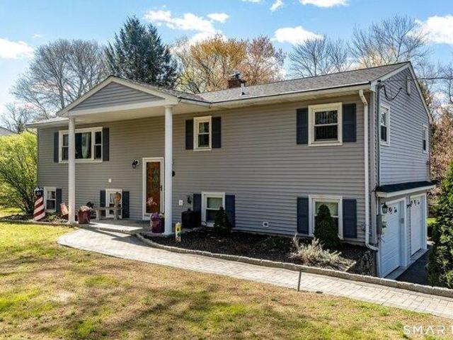 house with 3 bedroom, Middlebury CT DLS102724081