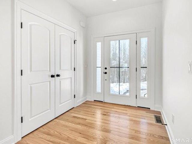 house with 3 bedroom, Middlebury CT ES104262714