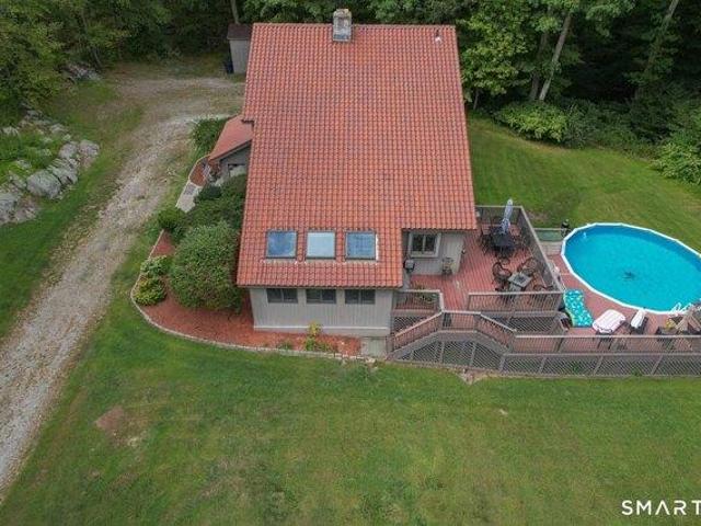 house with 3 bedroom, Middlebury CT ES104542622