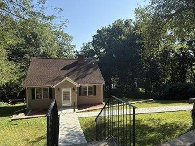 house with 3 bedroom, Middlebury CT ES104789388