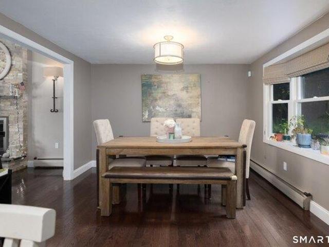 house with 3 bedroom, Middlebury CT ES105176084
