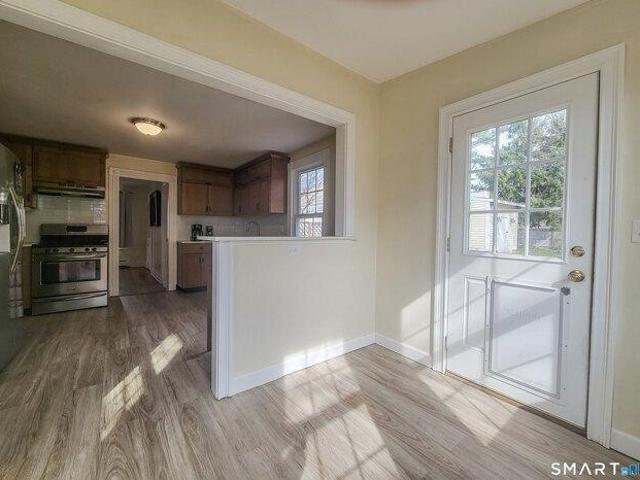 house with 3 bedroom, Middlefield CT DS102763102