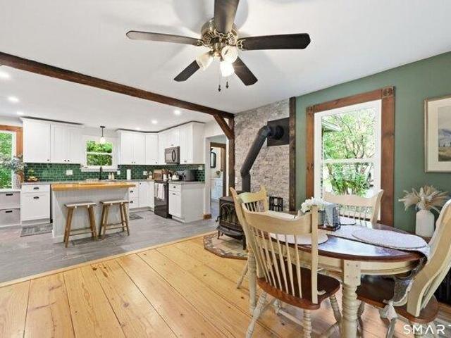 house with 3 bedroom, Middlefield CT ES105123187