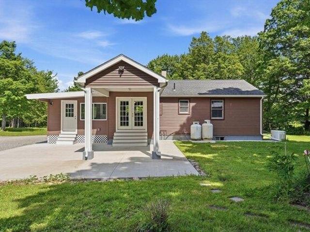 house with 3 bedroom, Middlefield MA DS103018806