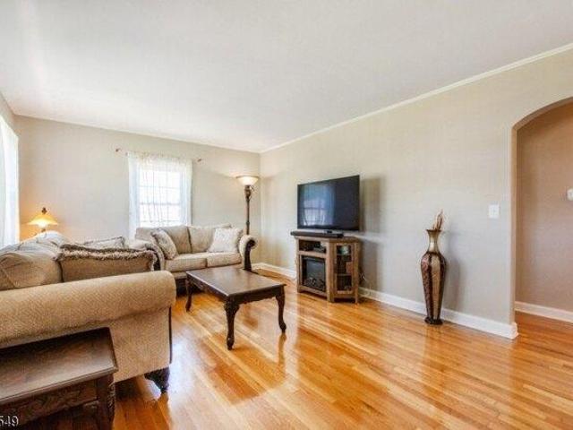 house with 3 bedroom, Middlesex NJ DS103667318