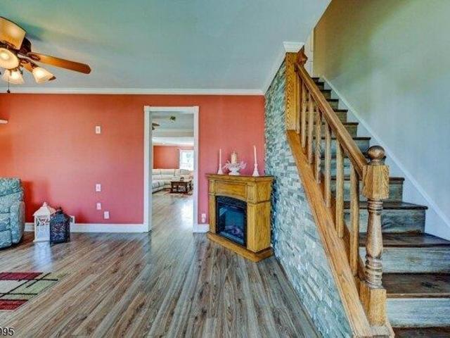 house with 3 bedroom, Middlesex NJ ES105190517