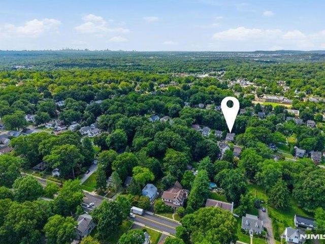 house with 3 bedroom, Midland Park NJ ES104834381