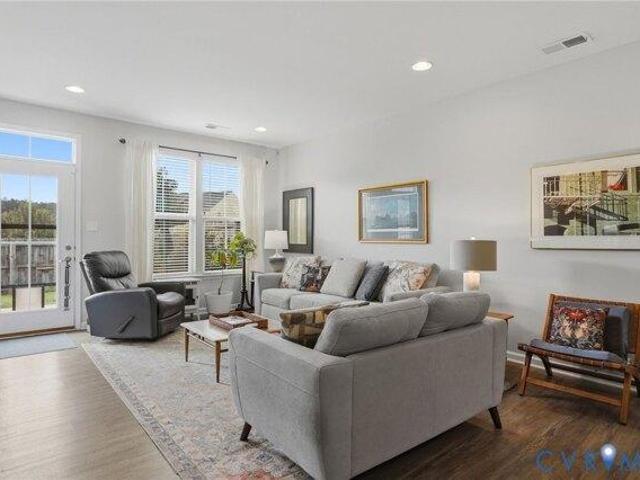house with 3 bedroom, Midlothian VA ES104902409