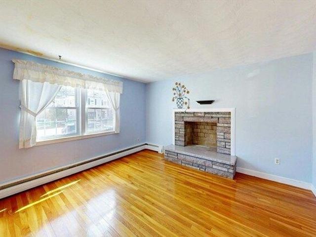 house with 3 bedroom, Milton MA DLS102961047