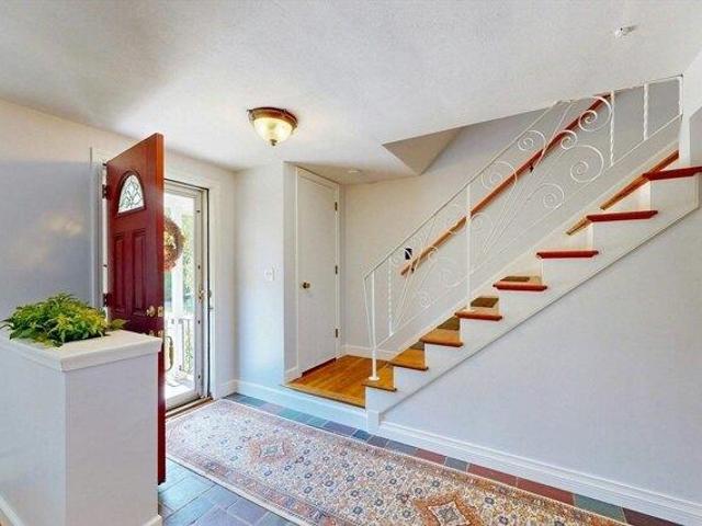 house with 3 bedroom, Milton MA DS104444188