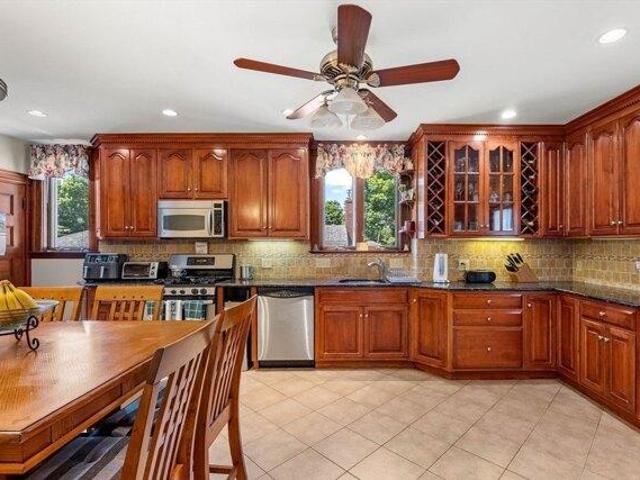 house with 3 bedroom, Milton MA ES103436605