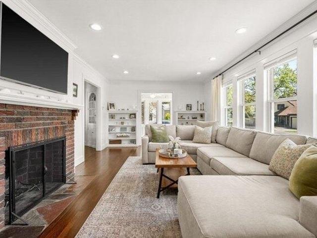 house with 3 bedroom, Milton MA ES103436940